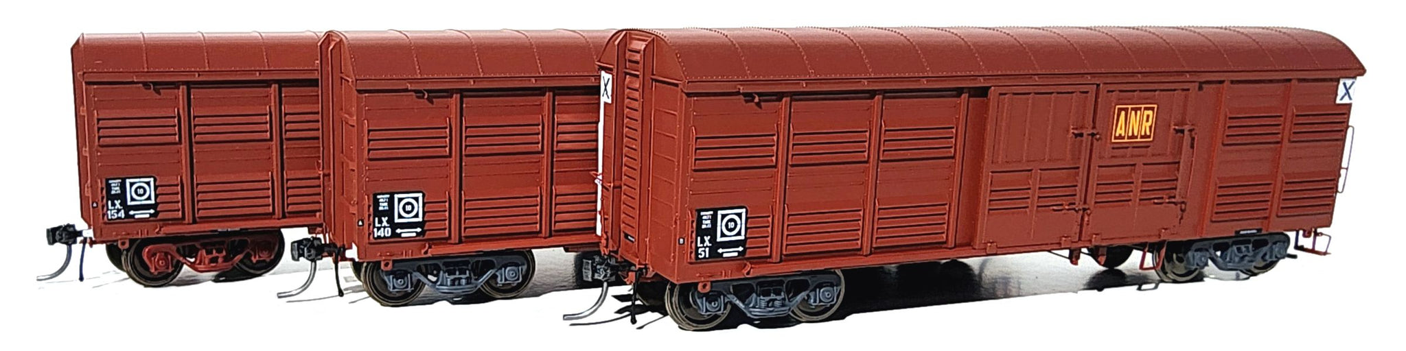 LX-05 – On Track Models